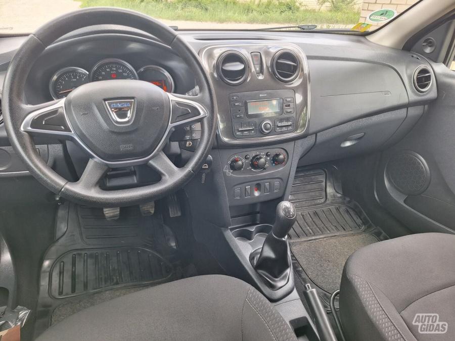 Zils Dacia Logan 2018 Marijampole, ar dzinēja tilpumu 1.00 L un nobraukumu 72 tūkst. km par 3950 €, foto 9 vietnē AUTOMOTO.COM.LV