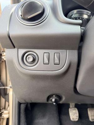 Brown Dacia Logan 2018 in Taurage, with an engine capacity of 0.90 L and mileage of 175 thousand km for 5999 €, photo 15 on AUTOMOTO.COM.LV