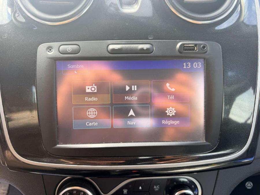 Brown Dacia Logan 2018 in Taurage, with an engine capacity of 0.90 L and mileage of 175 thousand km for 5999 €, photo 20 on AUTOMOTO.COM.LV