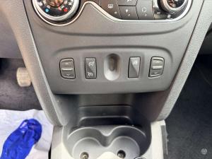 Brown Dacia Logan 2018 in Taurage, with an engine capacity of 0.90 L and mileage of 175 thousand km for 5999 €, photo 23 on AUTOMOTO.COM.LV