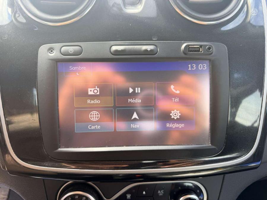Brown Dacia Logan 2018 in Taurage, with an engine capacity of 0.90 L and mileage of 175 thousand km for 5999 €, photo 27 on AUTOMOTO.COM.LV