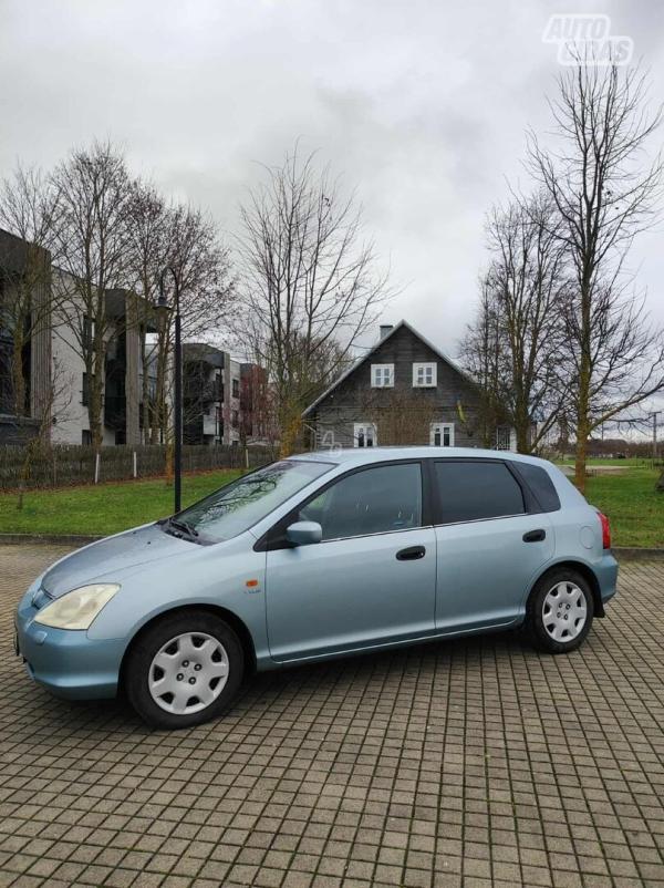 Zaļš Dacia Logan 2012 Šauļi, ar dzinēja tilpumu 1.60 L un nobraukumu 256 tūkst. km par 1400 €, foto 3 vietnē AUTOMOTO.COM.LV