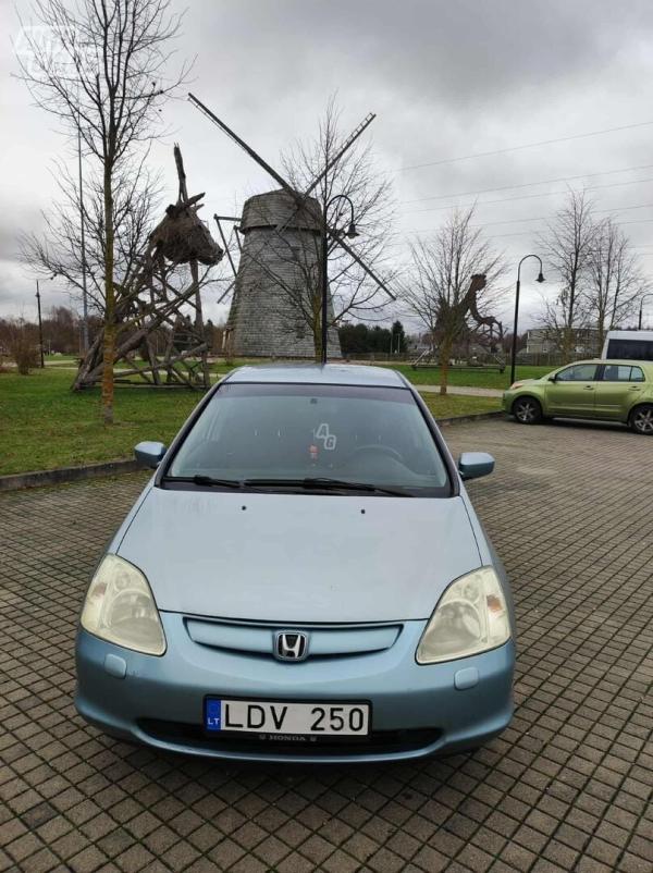 Zaļš Dacia Logan 2012 Šauļi, ar dzinēja tilpumu 1.60 L un nobraukumu 256 tūkst. km par 1400 €, foto 4 vietnē AUTOMOTO.COM.LV