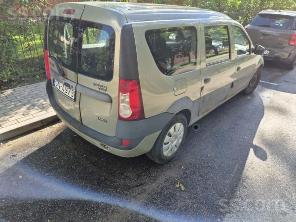 Zaļš Dacia Logan 2007 Rēzekne, ar dzinēja tilpumu 1.60 L un nobraukumu 264 tūkst. km par 600 €, foto 3 vietnē AUTOMOTO.COM.LV