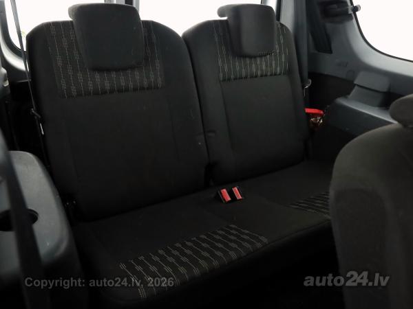 Grey Dacia Logan 2012 in Tallinn, with an engine capacity of 1.60 L and mileage of 195 thousand km for 1299 €, photo 8 on AUTOMOTO.COM.LV