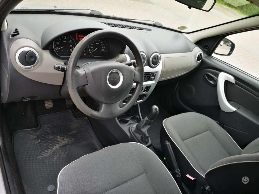 Pelēks Dacia Logan 2013 Radviliškis, ar dzinēja tilpumu 1.46 L un nobraukumu 187 tūkst. km par 3250 €, foto 13 vietnē AUTOMOTO.COM.LV