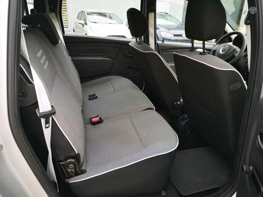 Pelēks Dacia Logan 2013 Radviliškis, ar dzinēja tilpumu 1.46 L un nobraukumu 187 tūkst. km par 3250 €, foto 14 vietnē AUTOMOTO.COM.LV