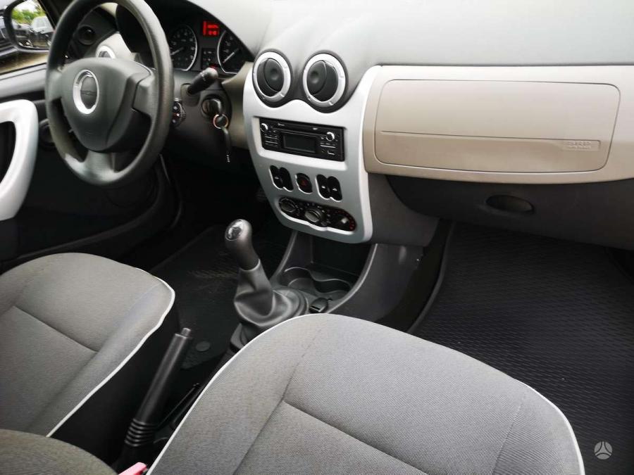 Pelēks Dacia Logan 2013 Radviliškis, ar dzinēja tilpumu 1.46 L un nobraukumu 187 tūkst. km par 3250 €, foto 16 vietnē AUTOMOTO.COM.LV