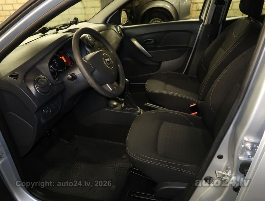 Pelēks Dacia Logan 2016 Jelgava, ar dzinēja tilpumu 1.20 L un nobraukumu 145 tūkst. km par 4550 €, foto 16 vietnē AUTOMOTO.COM.LV