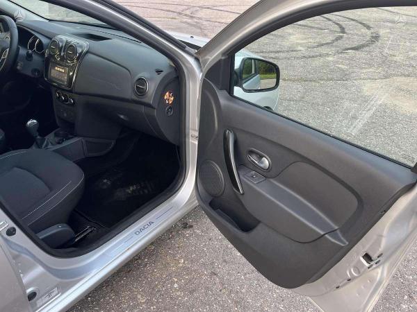 Grey Dacia Logan 2017 in Kaunas, with an engine capacity of 0.90 L and mileage of 166 thousand km for 4180 €, photo 11 on AUTOMOTO.COM.LV