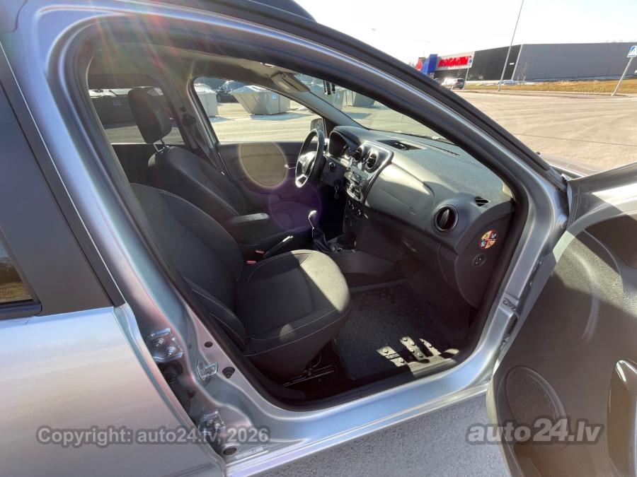 Pelēks Dacia Logan 2020 Tallina, ar dzinēja tilpumu 0.90 L un nobraukumu 189 tūkst. km par 5500 €, foto 12 vietnē AUTOMOTO.COM.LV