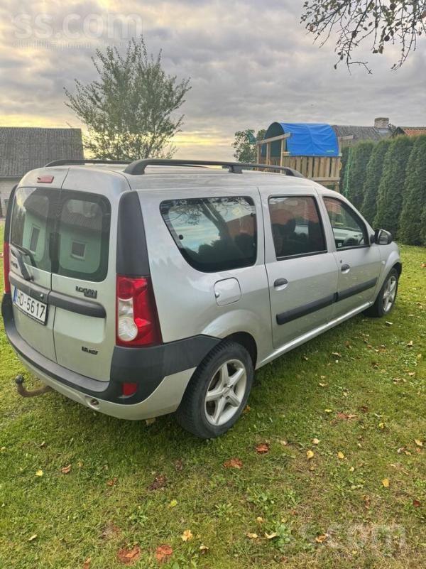Dacia Logan 2008 in Valmiera, with an engine capacity of 1.60 L and mileage of 298 thousand km for 800 €, photo 2 on AUTOMOTO.COM.LV