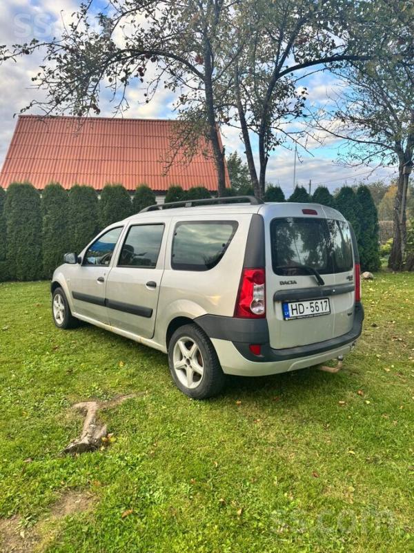 Dacia Logan 2008 in Valmiera, with an engine capacity of 1.60 L and mileage of 298 thousand km for 800 €, photo 3 on AUTOMOTO.COM.LV
