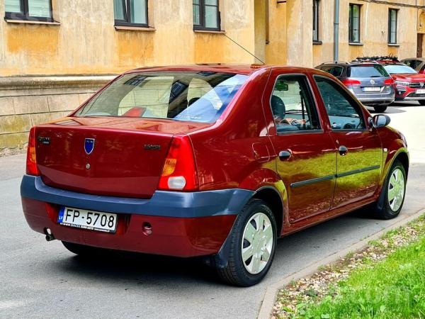 Red Dacia Logan 2005 in Riga, with an engine capacity of 1.60 L and mileage of 95 thousand km for 1700 €, photo 2 on AUTOMOTO.COM.LV