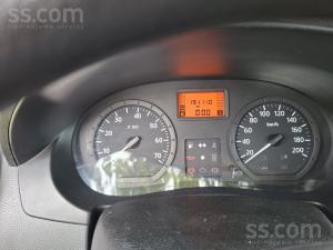 Red Dacia Logan 2006 in Balvi, with an engine capacity of 1.40 L and mileage of 191 thousand km for 930 €, photo 8 on AUTOMOTO.COM.LV