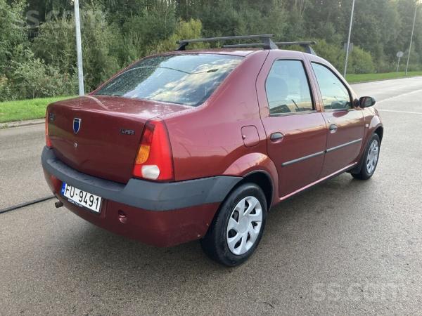 Red Dacia Logan 2006 in Jelgava, with an engine capacity of 1.40 L and mileage of 185 thousand km for 995 €, photo 4 on AUTOMOTO.COM.LV