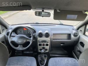 Red Dacia Logan 2006 in Jelgava, with an engine capacity of 1.40 L and mileage of 185 thousand km for 995 €, photo 8 on AUTOMOTO.COM.LV