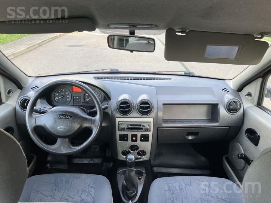 Red Dacia Logan 2006 in Jelgava, with an engine capacity of 1.40 L and mileage of 185 thousand km for 995 €, photo 8 on AUTOMOTO.COM.LV