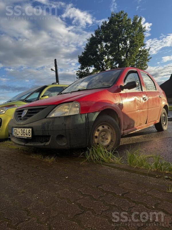 Sarkans Dacia Logan 2007 Cēsis, ar dzinēja tilpumu 1.40 L un nobraukumu 304 tūkst. km par 350 €, foto 3 vietnē AUTOMOTO.COM.LV