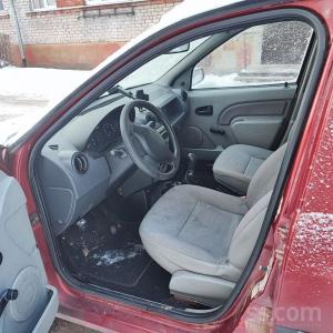 Red Dacia Logan 2007 in Riga, with an engine capacity of 1.50 L and mileage of 214 thousand km for 745 €, photo 3 on AUTOMOTO.COM.LV