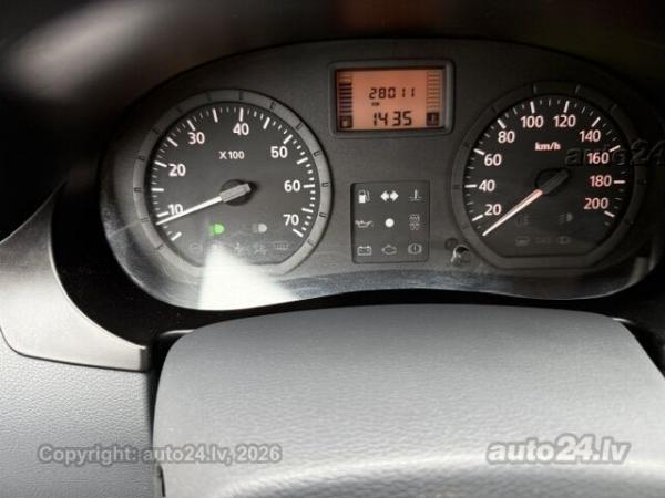 Sarkans Dacia Logan 2008 Tallina, ar dzinēja tilpumu 1.40 L un nobraukumu 28 tūkst. km par 2800 €, foto 4 vietnē AUTOMOTO.COM.LV