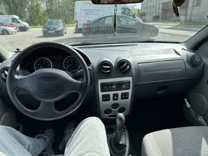 Sarkans Dacia Logan 2008 Narva, ar dzinēja tilpumu 1.60 L un nobraukumu 207 tūkst. km par 700 €, foto 3 vietnē AUTOMOTO.COM.LV