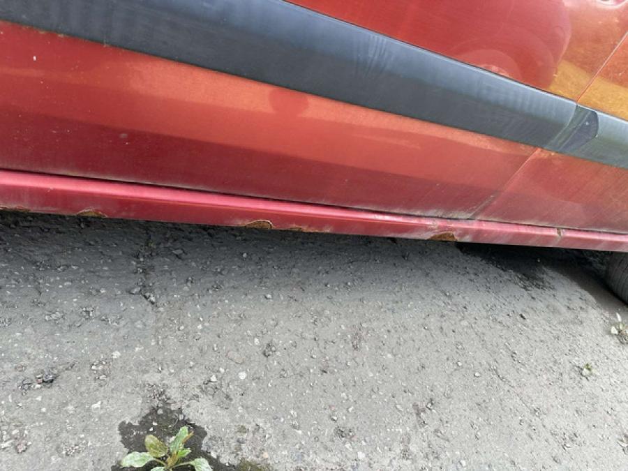 Sarkans Dacia Logan 2008 Narva, ar dzinēja tilpumu 1.60 L un nobraukumu 207 tūkst. km par 700 €, foto 7 vietnē AUTOMOTO.COM.LV
