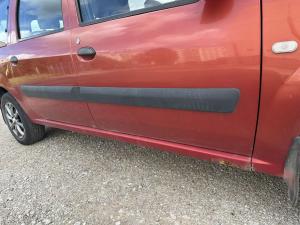 Sarkans Dacia Logan 2008 Narva, ar dzinēja tilpumu 1.60 L un nobraukumu 207 tūkst. km par 700 €, foto 20 vietnē AUTOMOTO.COM.LV