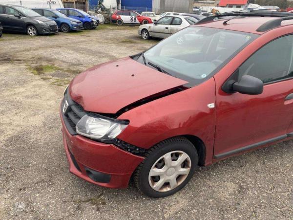 Red Dacia Logan 2017 in Radviliskis, with an engine capacity of 1.46 L and mileage of 209 thousand km for 3250 €, photo 7 on AUTOMOTO.COM.LV