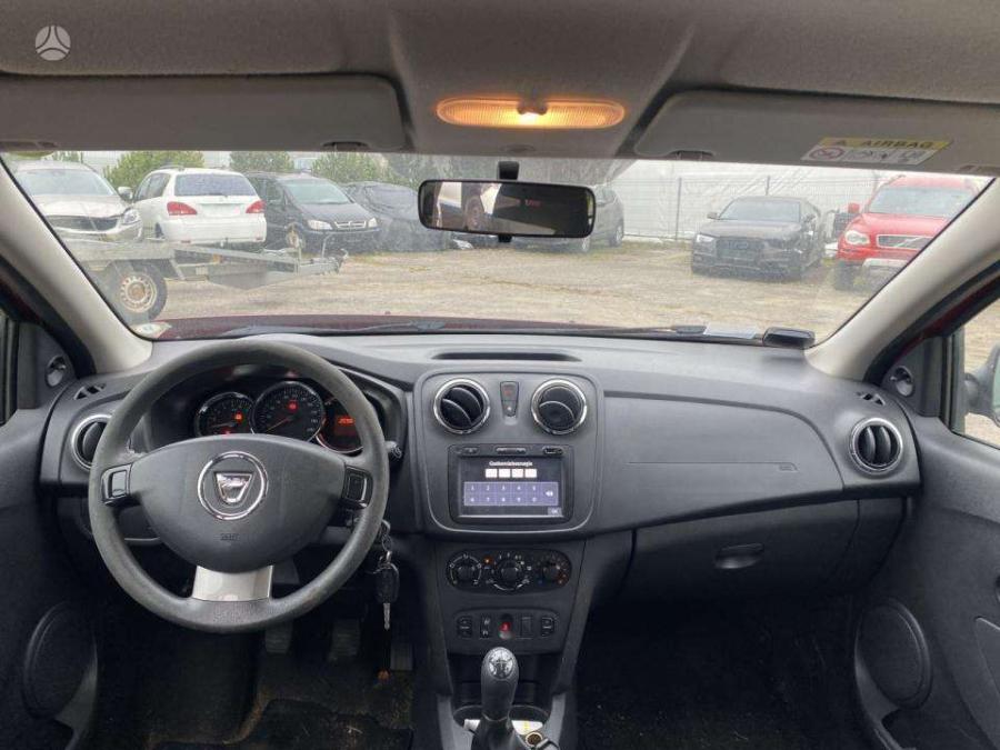 Sarkans Dacia Logan 2017 Radviliškis, ar dzinēja tilpumu 1.46 L un nobraukumu 209 tūkst. km par 2950 €, foto 14 vietnē AUTOMOTO.COM.LV
