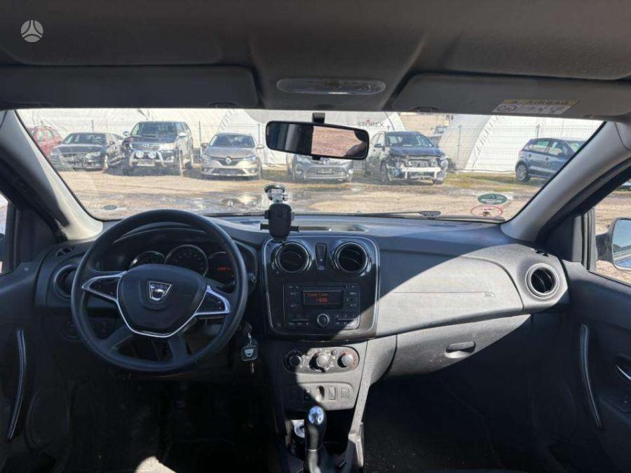 Dacia Logan 2017 in Radviliskis, with an engine capacity of 1.46 L and mileage of 266 thousand km for 3650 €, photo 13 on AUTOMOTO.COM.LV
