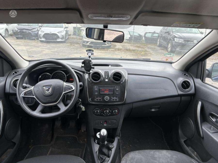 Dacia Logan 2017 in Radviliskis, with an engine capacity of 1.46 L and mileage of 266 thousand km for 3650 €, photo 13 on AUTOMOTO.COM.LV
