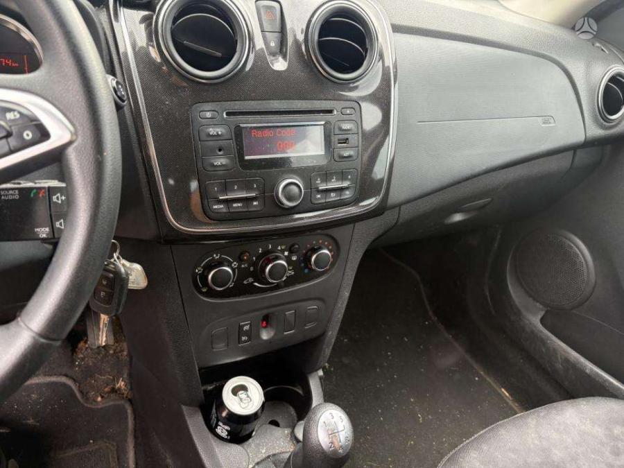 Dacia Logan 2017 in Radviliskis, with an engine capacity of 1.46 L and mileage of 266 thousand km for 3650 €, photo 16 on AUTOMOTO.COM.LV
