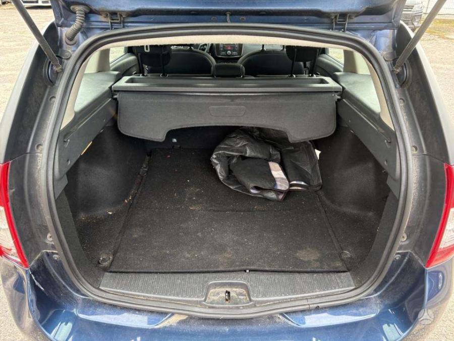 Dacia Logan 2017 in Radviliskis, with an engine capacity of 1.46 L and mileage of 266 thousand km for 3450 €, photo 12 on AUTOMOTO.COM.LV
