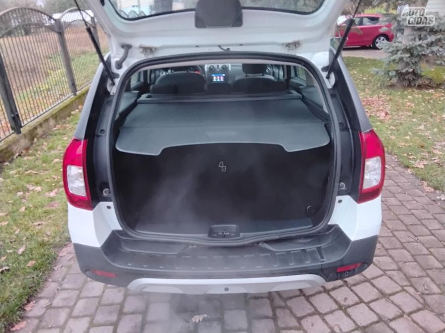 Dacia Logan 2019 in Kaunas, with an engine capacity of 0.90 L and mileage of 60 thousand km for 5700 €, photo 5 on AUTOMOTO.COM.LV