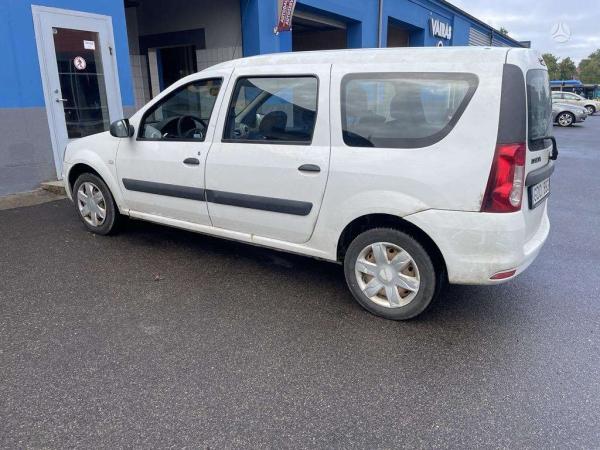 Balts Dacia Logan 2012 Klaipėda, ar dzinēja tilpumu 1.50 L un nobraukumu 220 tūkst. km par 650 €, foto 4 vietnē AUTOMOTO.COM.LV