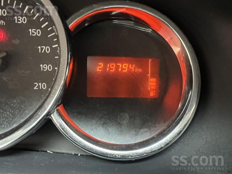 Balts Dacia Logan 2014 Dobele, ar dzinēja tilpumu 1.50 L un nobraukumu 219 tūkst. km par 3300 €, foto 13 vietnē AUTOMOTO.COM.LV