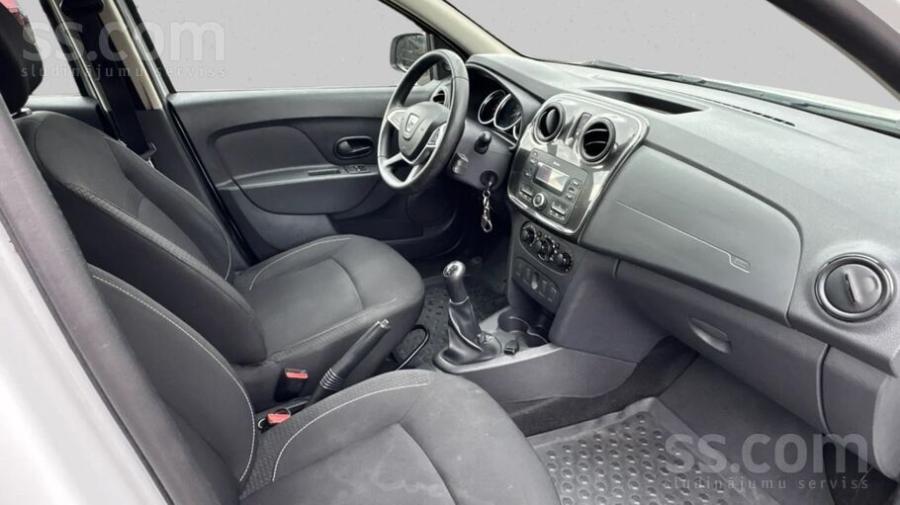 Balts Dacia Logan 2017 Rīga, ar dzinēja tilpumu 1.00 L un nobraukumu 194 tūkst. km par 3595 €, foto 11 vietnē AUTOMOTO.COM.LV