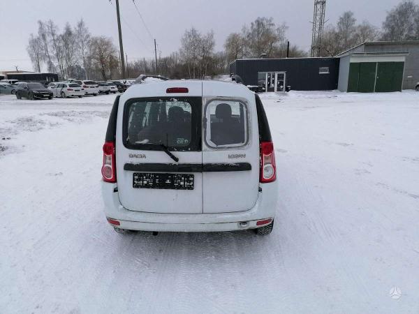 White Dacia Logan 2011 in Marijampole, with an engine capacity of 1.60 L and mileage of 117 thousand km for 1450 €, photo 5 on AUTOMOTO.COM.LV