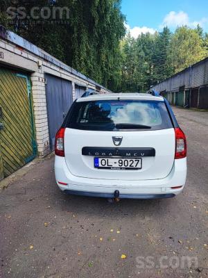 Balts Dacia Logan 2015 Rīga, ar dzinēja tilpumu 1.50 L un nobraukumu 240 tūkst. km par 2800 €, foto 4 vietnē AUTOMOTO.COM.LV