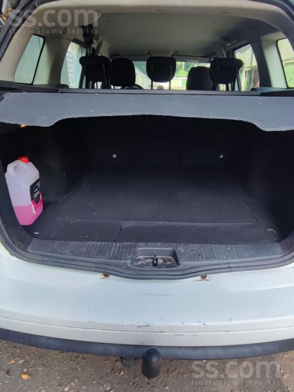 Balts Dacia Logan 2015 Rīga, ar dzinēja tilpumu 1.50 L un nobraukumu 240 tūkst. km par 2800 €, foto 7 vietnē AUTOMOTO.COM.LV