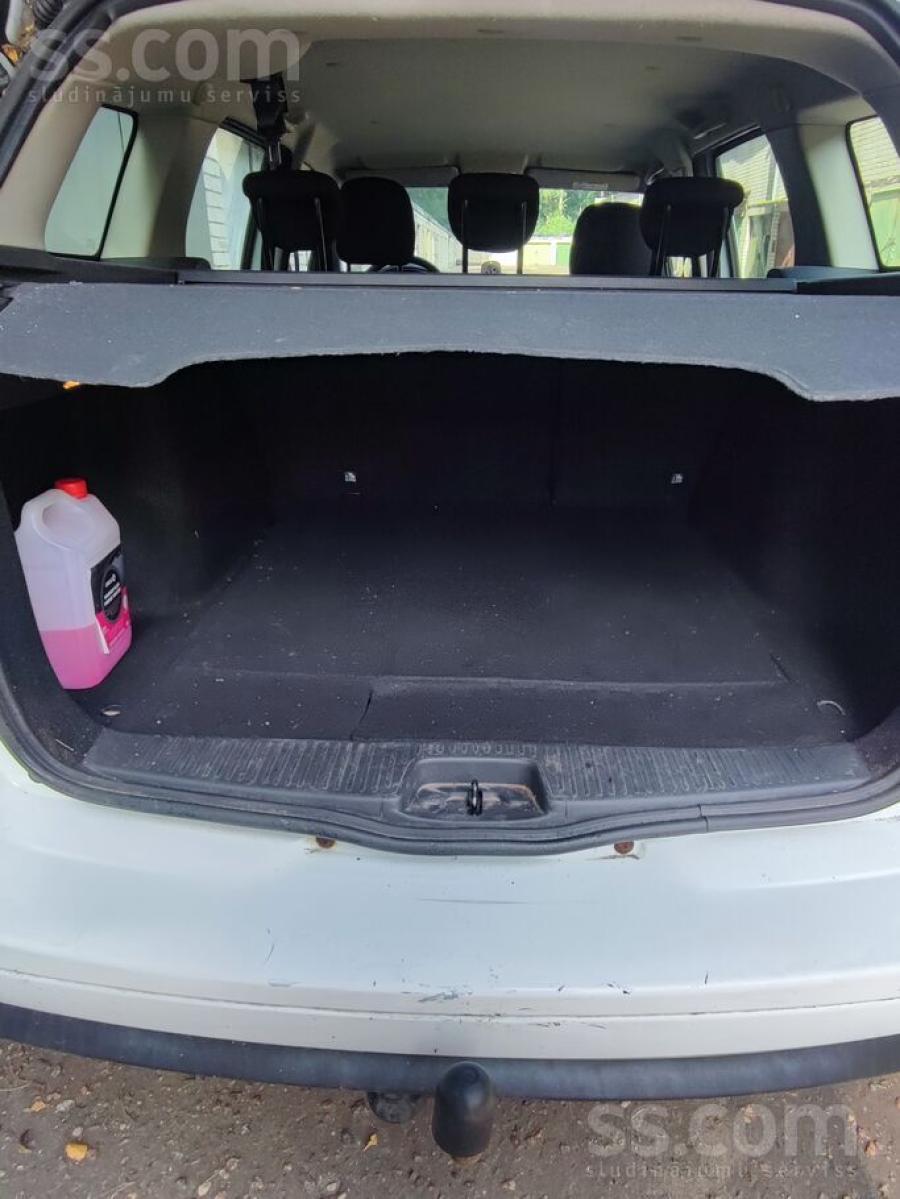 Balts Dacia Logan 2015 Rīga, ar dzinēja tilpumu 1.50 L un nobraukumu 240 tūkst. km par 2800 €, foto 7 vietnē AUTOMOTO.COM.LV