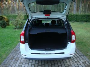 White Dacia Logan 2016 in Jurmala, with an engine capacity of 1.20 L and mileage of 150 thousand km for 3950 €, photo 8 on AUTOMOTO.COM.LV