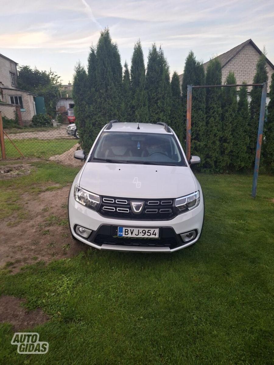 White Dacia Logan 2018 in Radviliskis, with an engine capacity of 0.90 L and mileage of 114 thousand km for 5000 €, photo 5 on AUTOMOTO.COM.LV