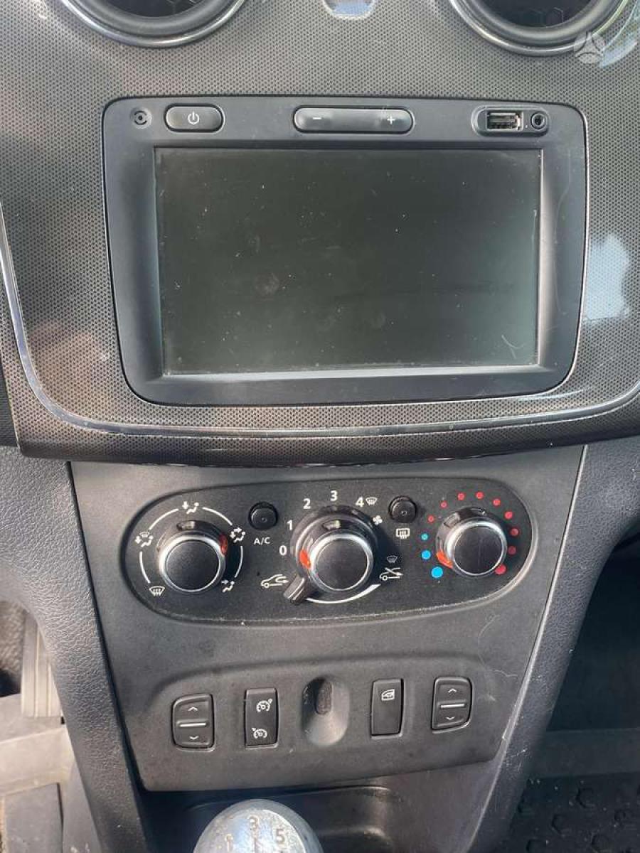White Dacia Logan 2019 in Marijampole, with an engine capacity of 1.46 L and mileage of 158 thousand km for 4200 €, photo 9 on AUTOMOTO.COM.LV