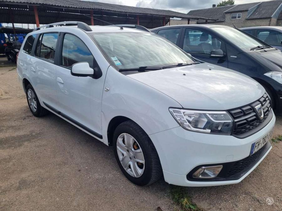 White Dacia Logan 2019 in Taurage, with an engine capacity of 1.50 L and mileage of 256 thousand km for 4200 €, photo 5 on AUTOMOTO.COM.LV