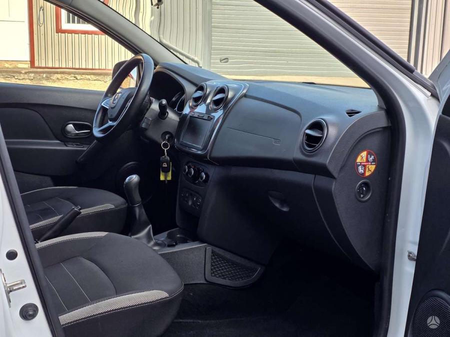 Balts Dacia Logan 2019 Tauragė, ar dzinēja tilpumu 1.46 L un nobraukumu 220 tūkst. km par 5300 €, foto 9 vietnē AUTOMOTO.COM.LV