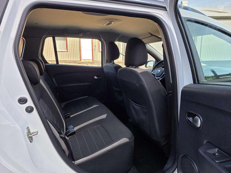 Balts Dacia Logan 2019 Tauragė, ar dzinēja tilpumu 1.46 L un nobraukumu 220 tūkst. km par 5300 €, foto 10 vietnē AUTOMOTO.COM.LV
