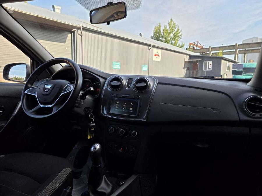 Balts Dacia Logan 2019 Tauragė, ar dzinēja tilpumu 1.46 L un nobraukumu 220 tūkst. km par 5300 €, foto 11 vietnē AUTOMOTO.COM.LV