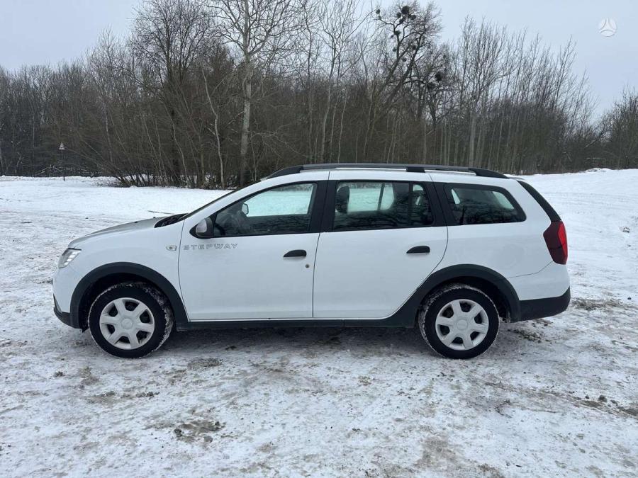 Balts Dacia Logan 2020 Kauņa, ar dzinēja tilpumu 0.90 L un nobraukumu 134 tūkst. km par 6550 €, foto 8 vietnē AUTOMOTO.COM.LV
